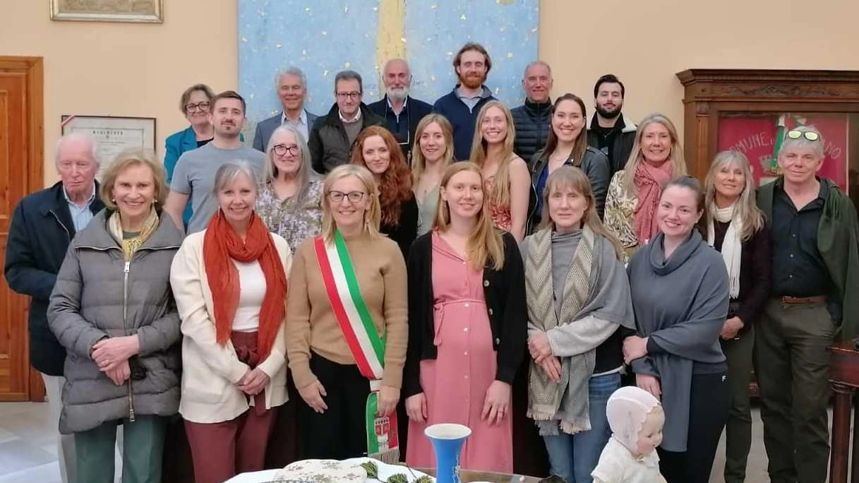 The descendants of Luigi Bartolucci on a "pilgrimage" to Cantiano ...